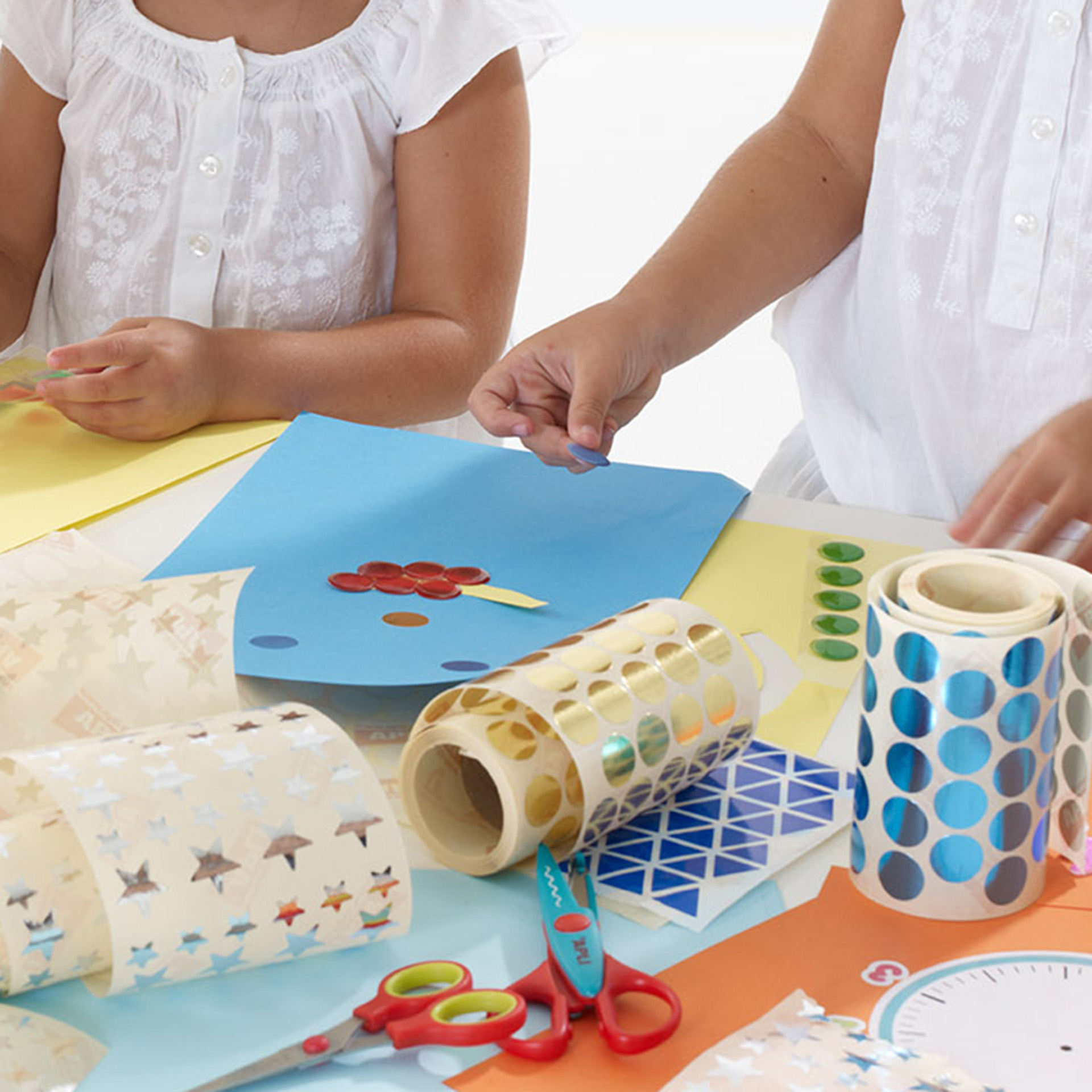 Rouleau gommettes rondes Ø 20 mm métallisée or | APLI